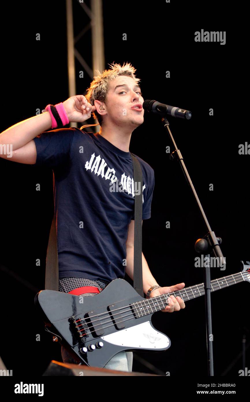 Matt willis pop group busted hi-res stock photography and images - Alamy
