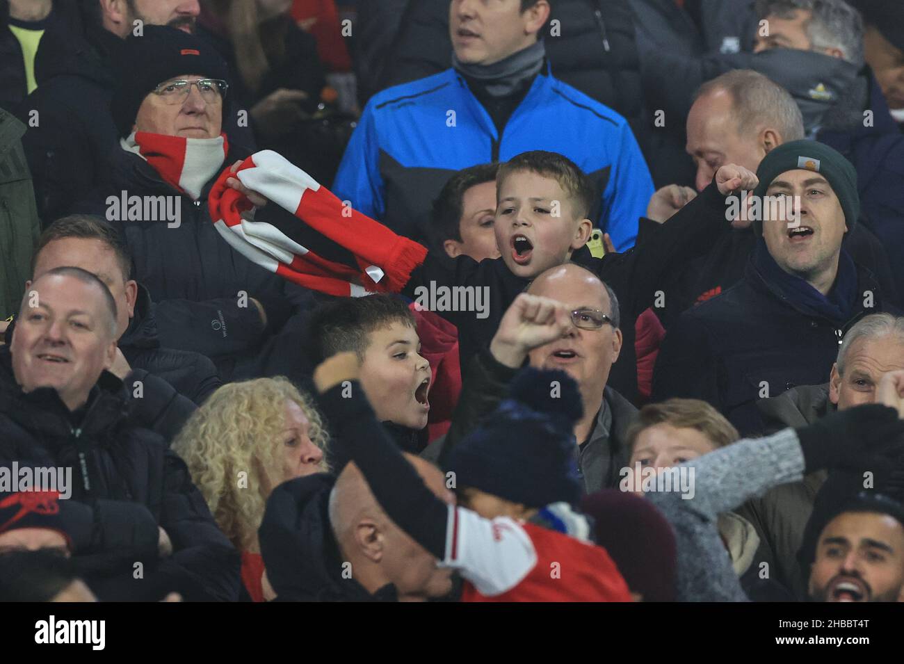 Arsenal fan hi-res stock photography and images - Alamy