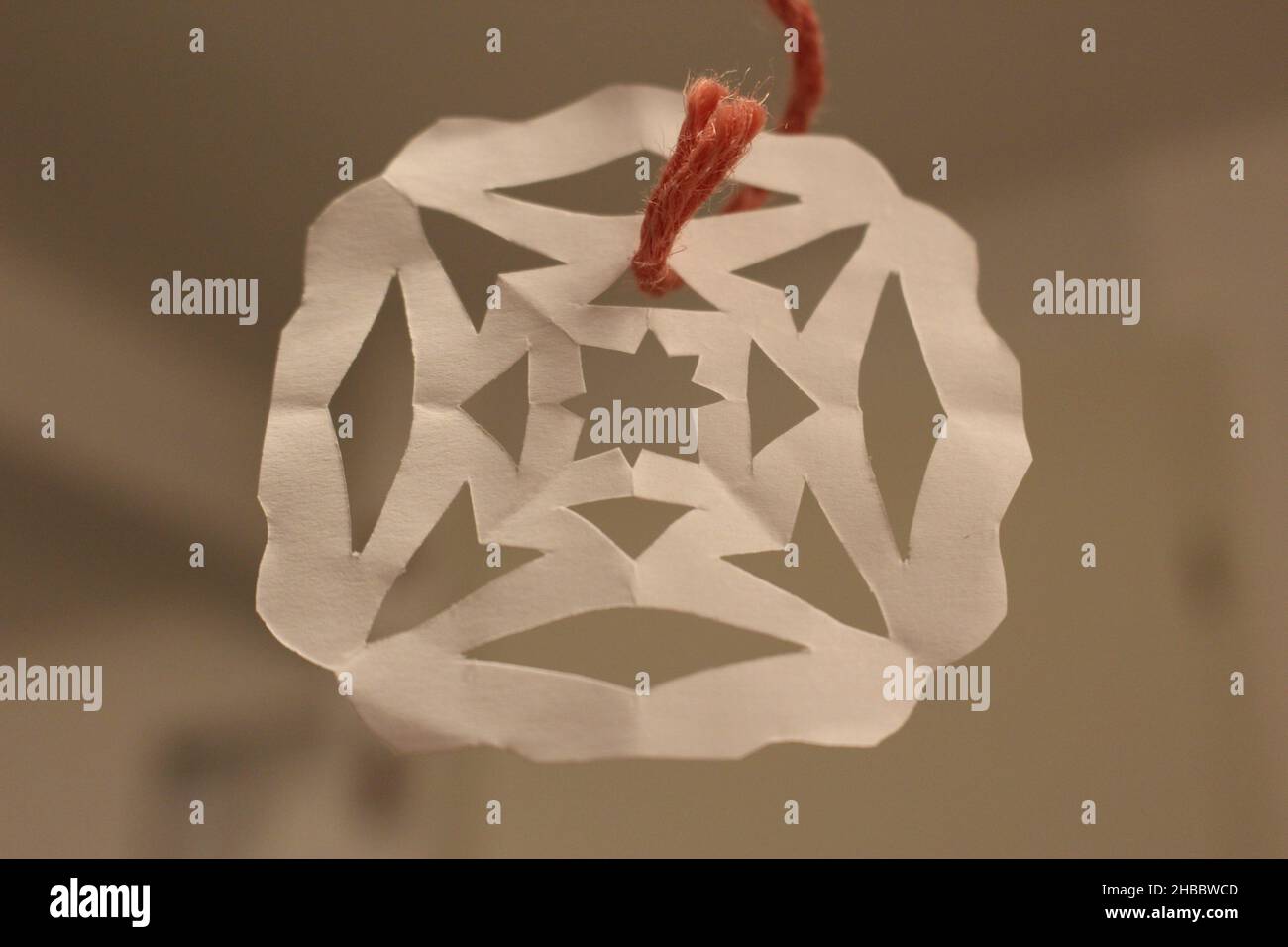 Diy festive paper craft hi-res stock photography and images - Alamy