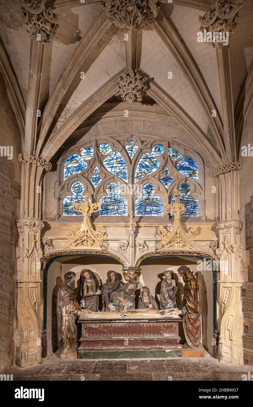 Middle ages stained glass hi-res stock photography and images - Alamy