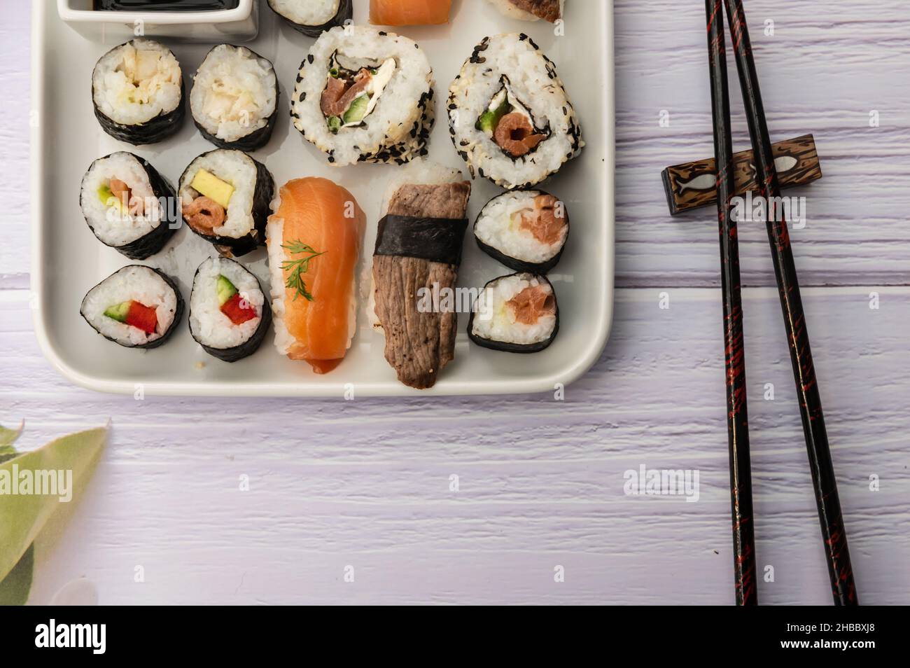 Maki Sushi Inside Out