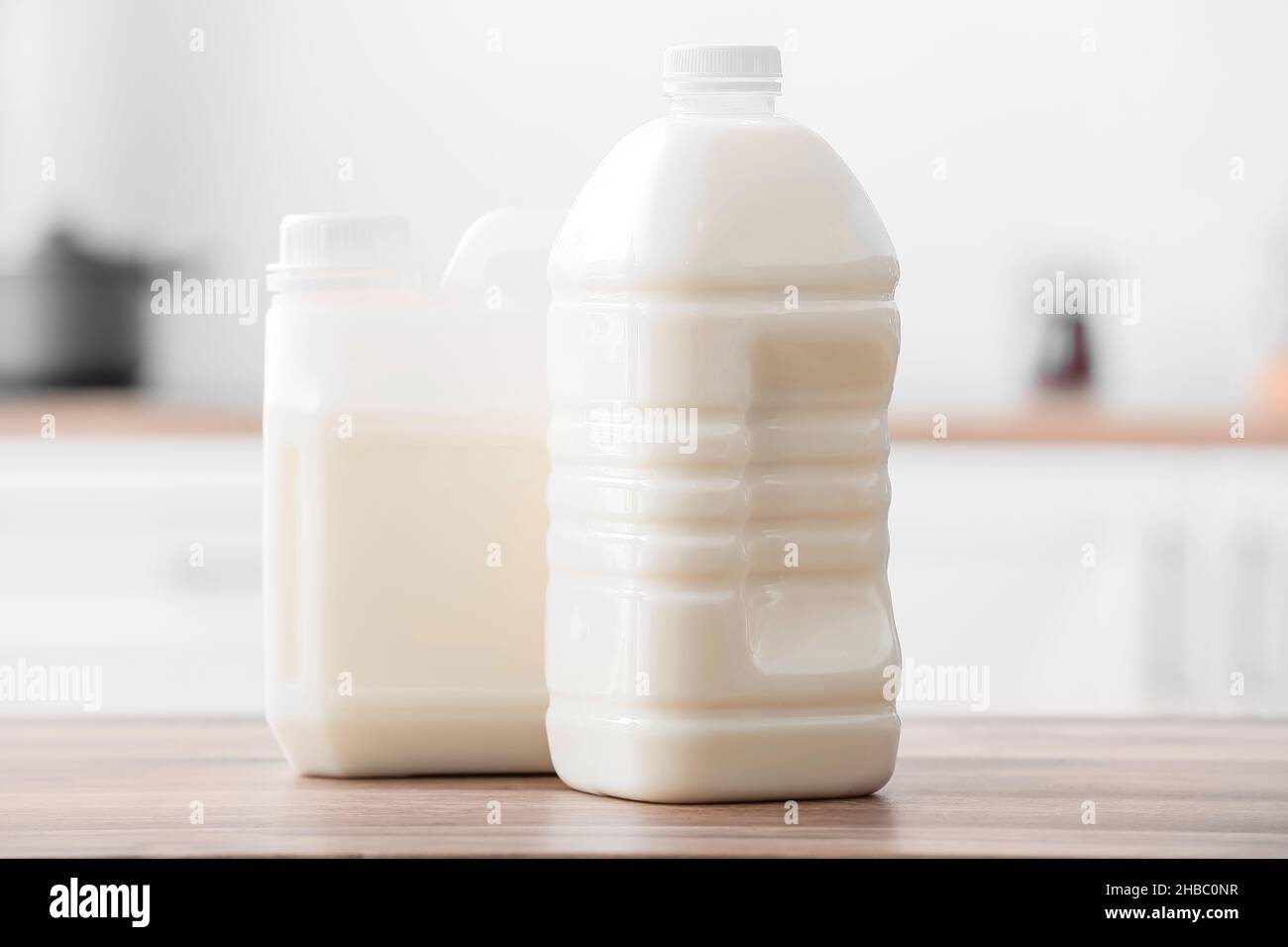 Gallon milk kitchen hi-res stock photography and images - Alamy