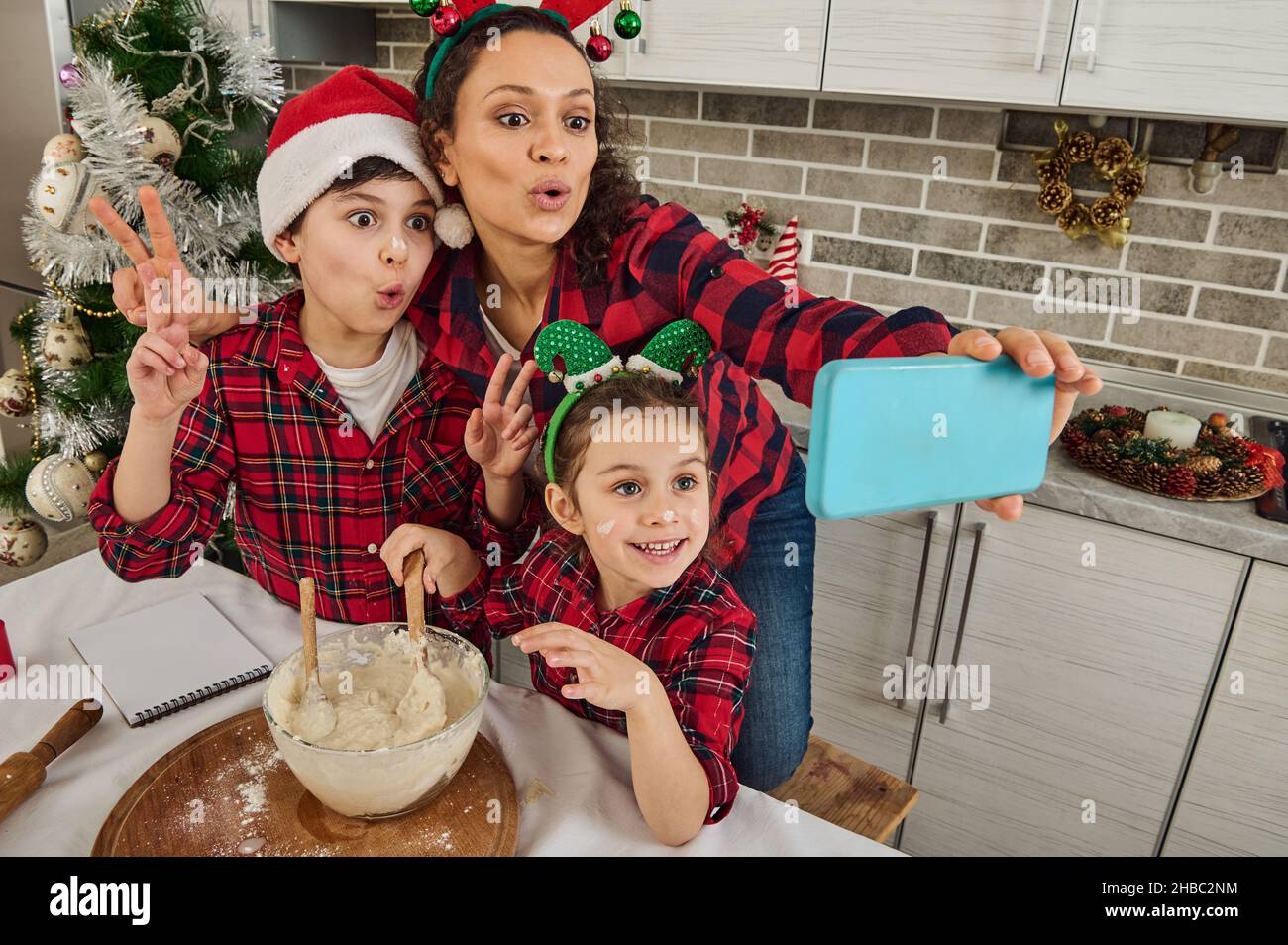 Elf hoop hi-res stock photography and images - Alamy