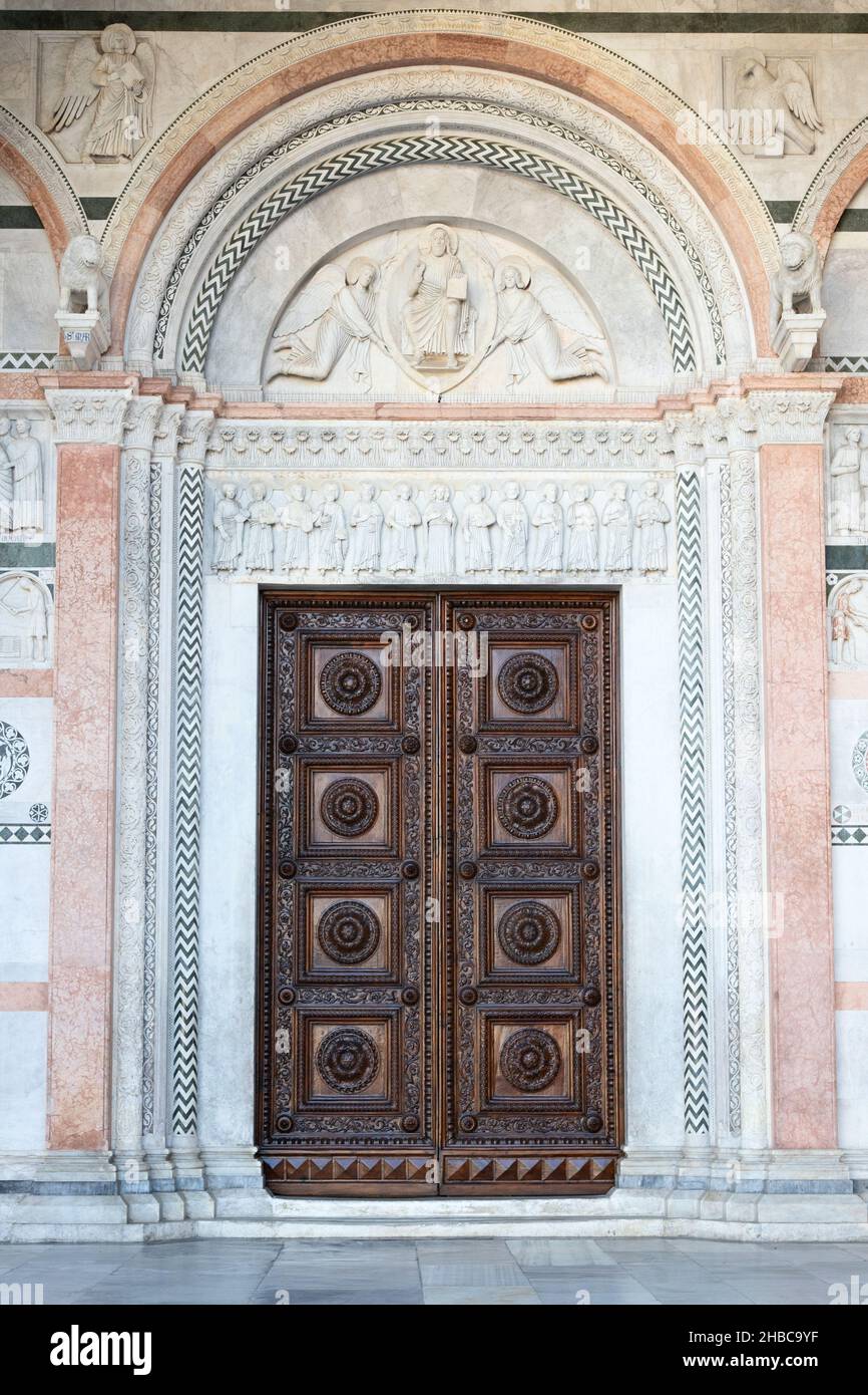 Historical medieval city Lucca in Tuscany, Italy Stock Photo - Alamy