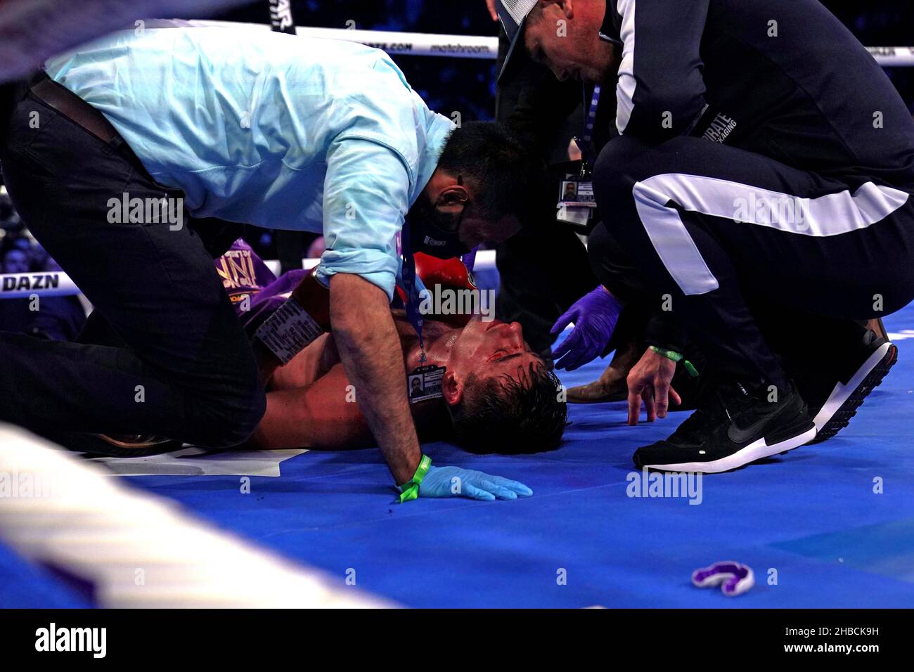 Ringside doctor hi-res stock photography and images - Alamy