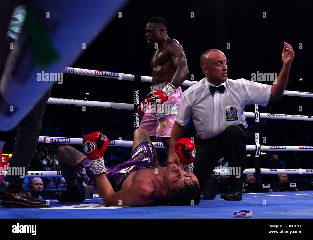 Ringside doctor hi-res stock photography and images - Alamy