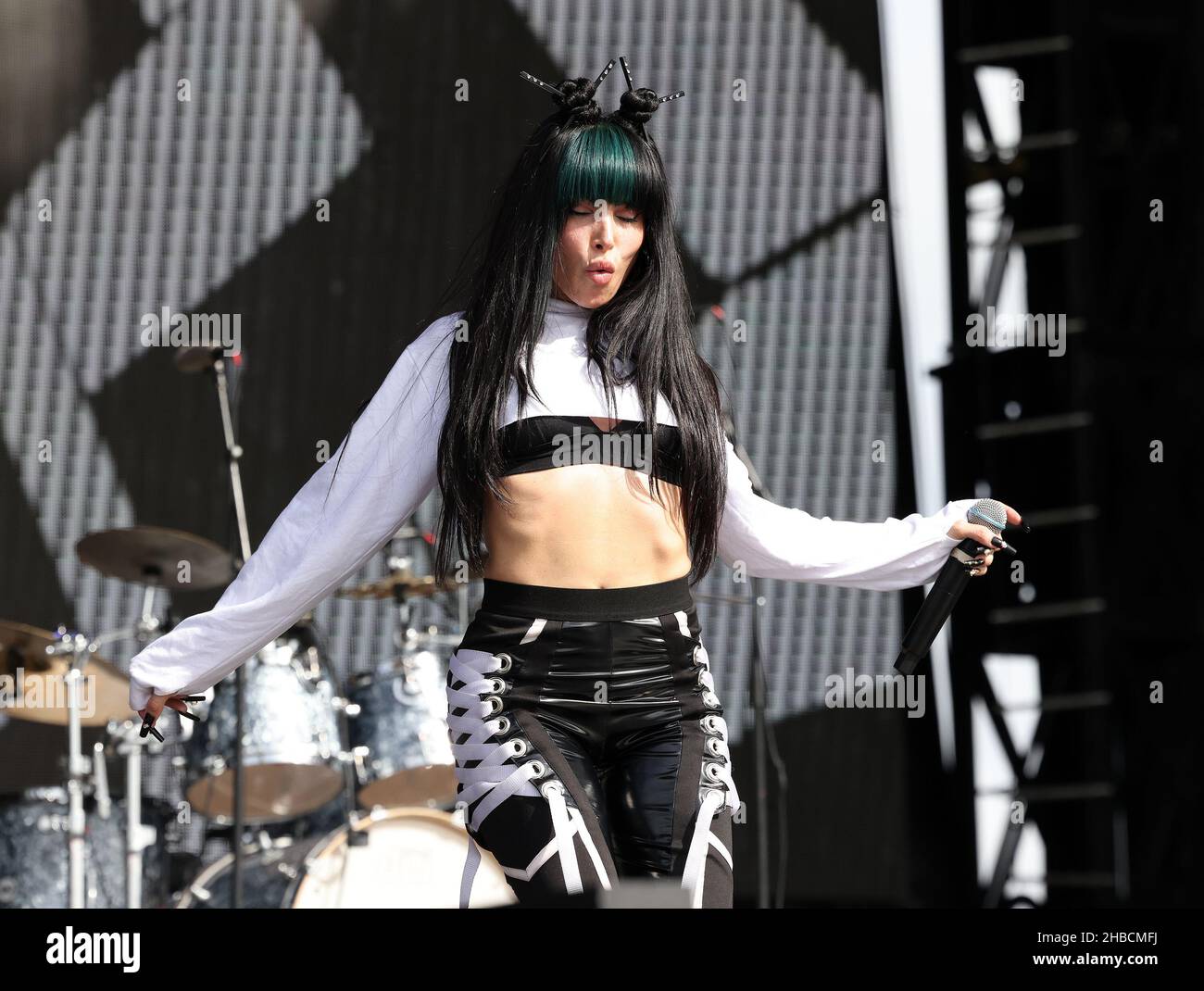 MIAMI, FL-DEC 18: Chesca performs during Vibra Urbana day one at Miami ...