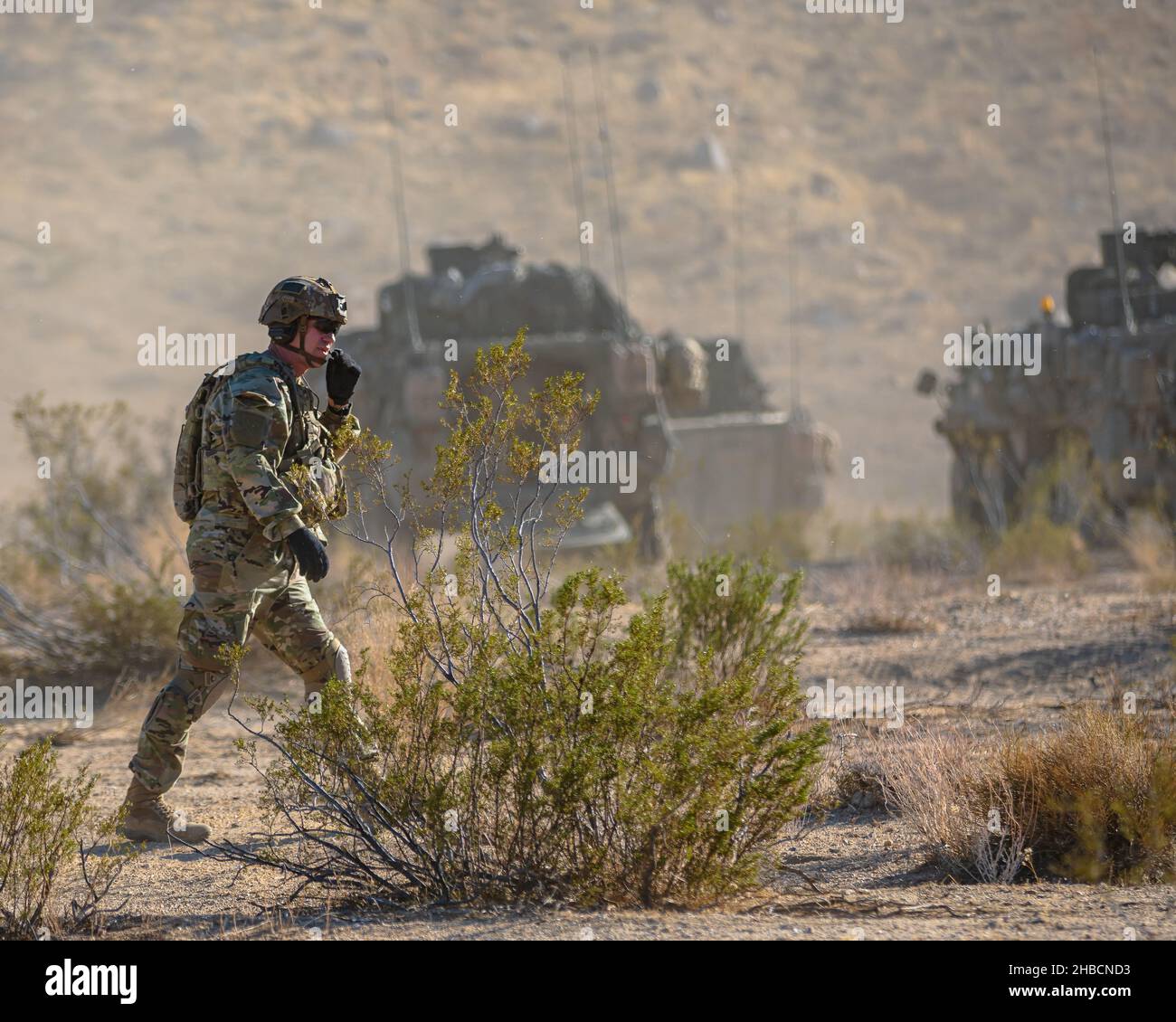 4th Infantry Division commanding general, Maj. Gen. David M. Hodne ...