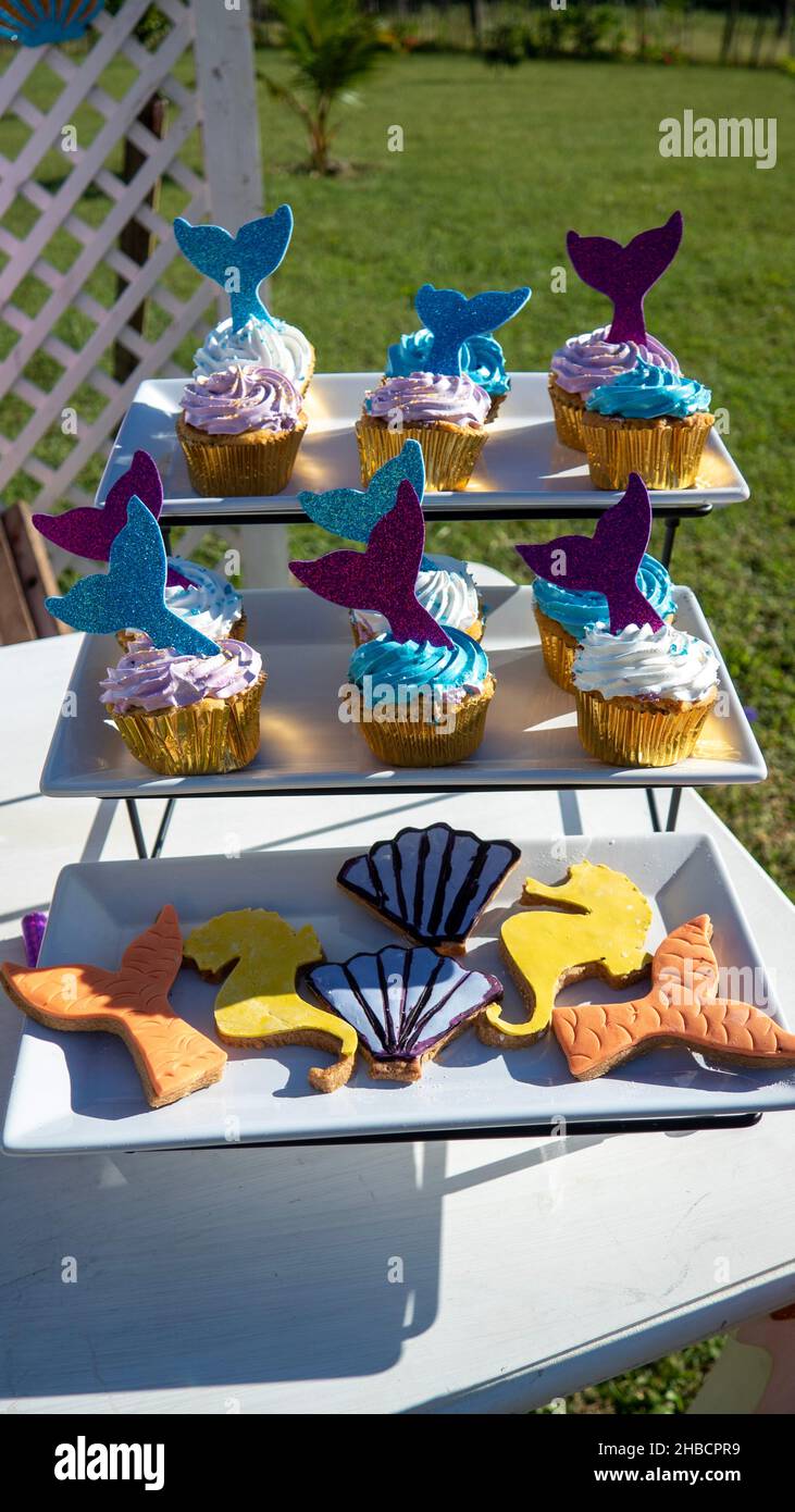 Tropical sweets ready to serve Stock Photo - Alamy