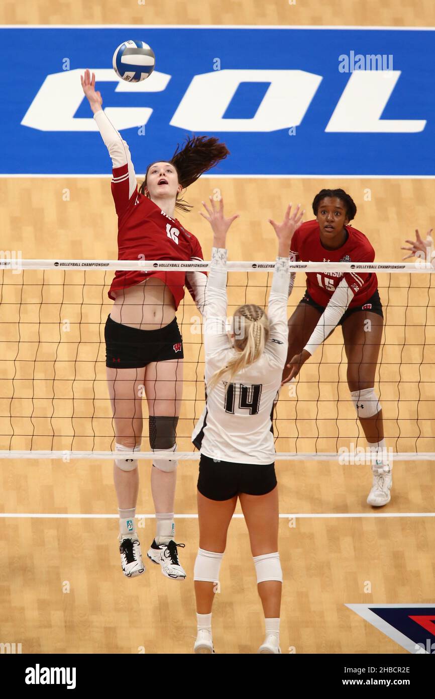 Columbus, OH, USA. 16th Dec, 2021. Columbus, OH - 2021/12/16 - DANA ...