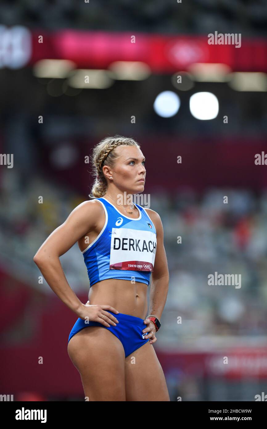 Daría Derkach participating in the Tokyo 2020 Olympic Games in the triple jump discipline Stock ...