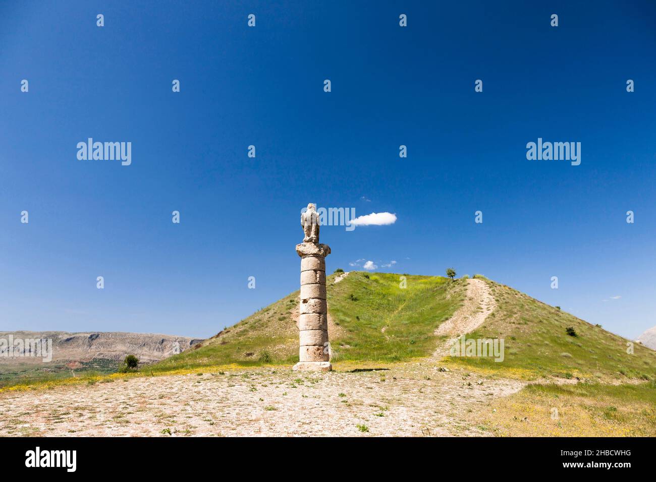 Karakus Tumulus, eagle statue atop Roman column, royal tomb of ...