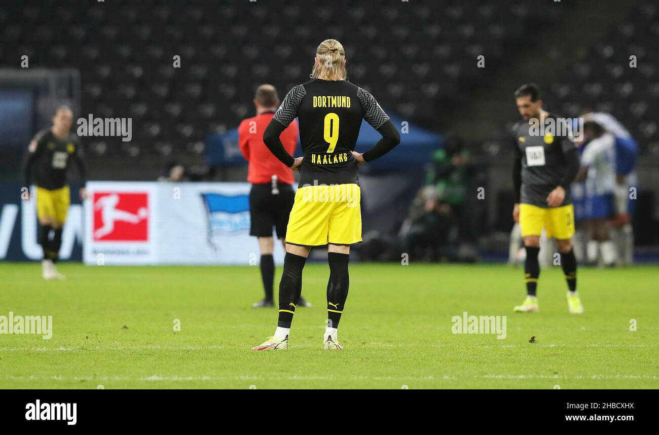 Berlin, Deutschland. 18th Dec, 2021. firo 1st Bundesliga. 2021/2022 ...