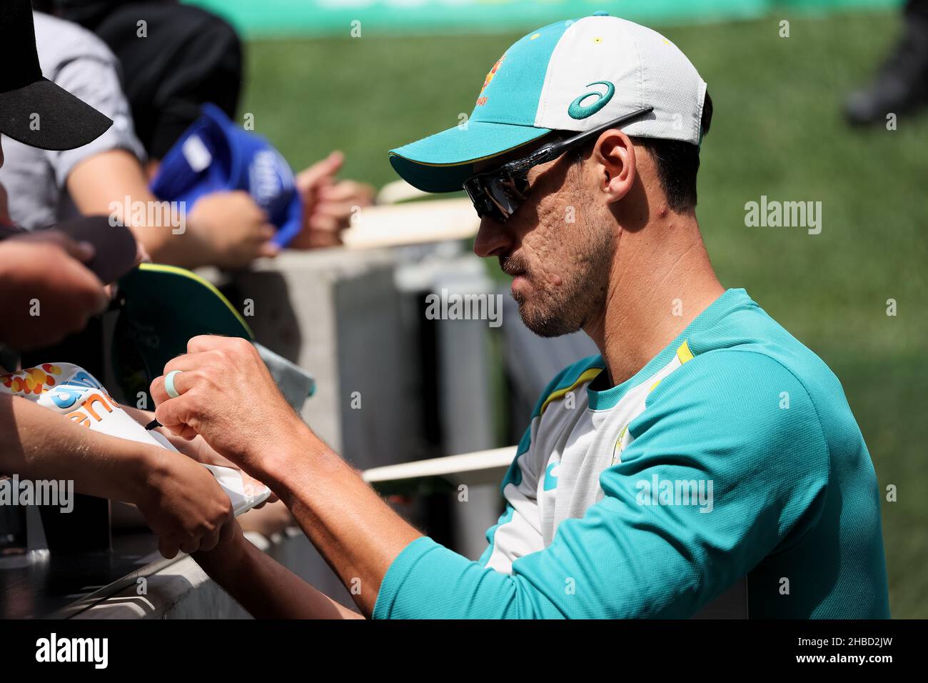 Adelaide, Australia, 19 December, 2021. Mitchell Starc of Australia ...