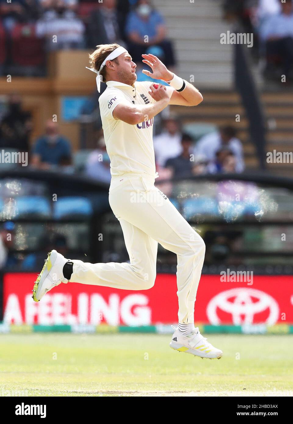 England's Stuart Broad bowls during day four of the second Ashes test ...