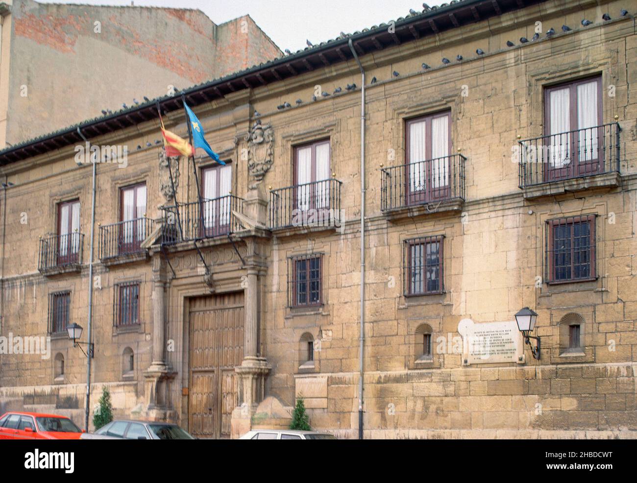 FACHADA RENACENTISTA - 1673. Location: PALACIO DE TORENO. Oviedo ...