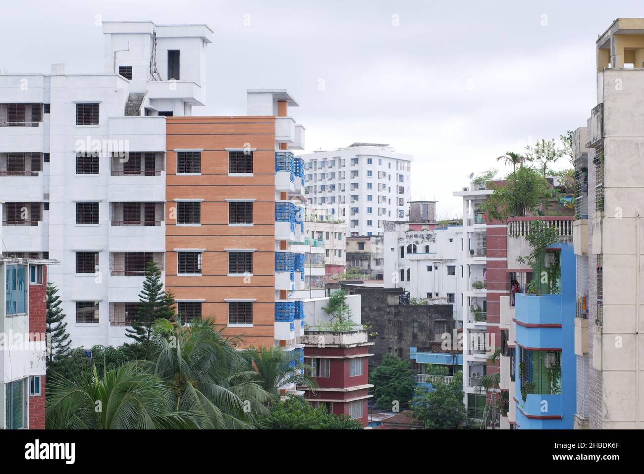 old residential buildings in dhaka city in bangladesh Stock Photo - Alamy