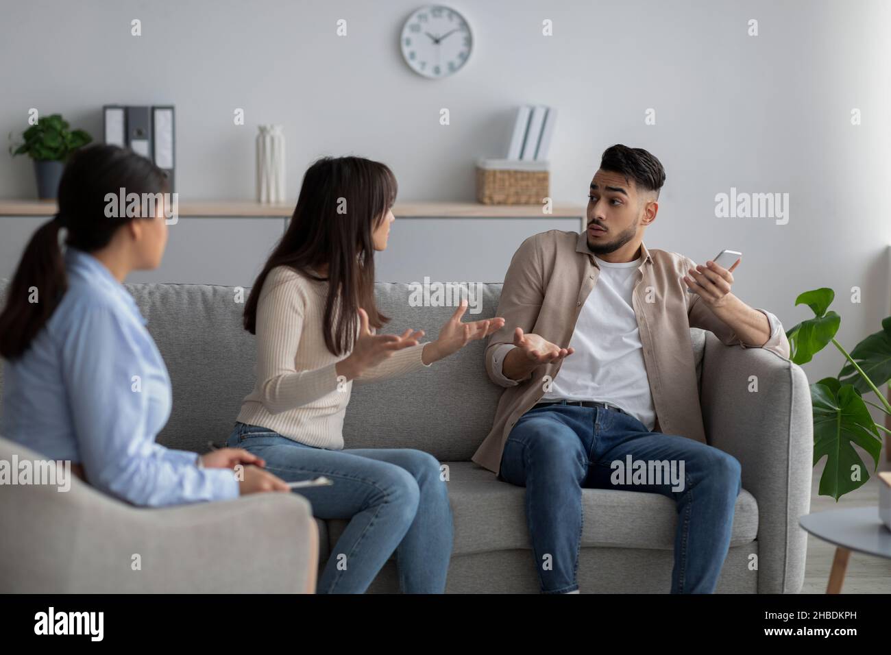 Angry psychologists hi-res stock photography and images - Alamy