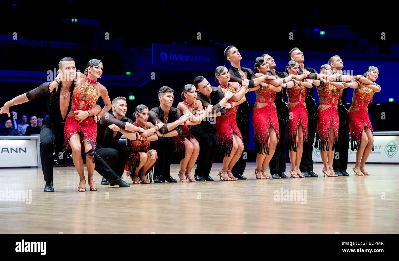 Bremen, Germany. 18th Dec, 2021. Formation dancing: World Championship ...