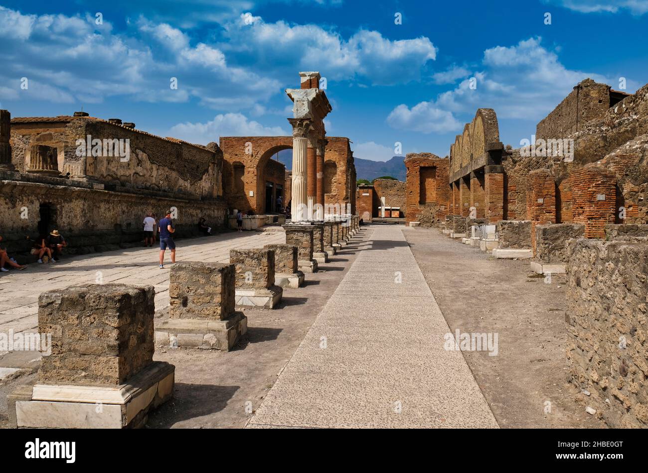 Pompeii forum hi-res stock photography and images - Alamy