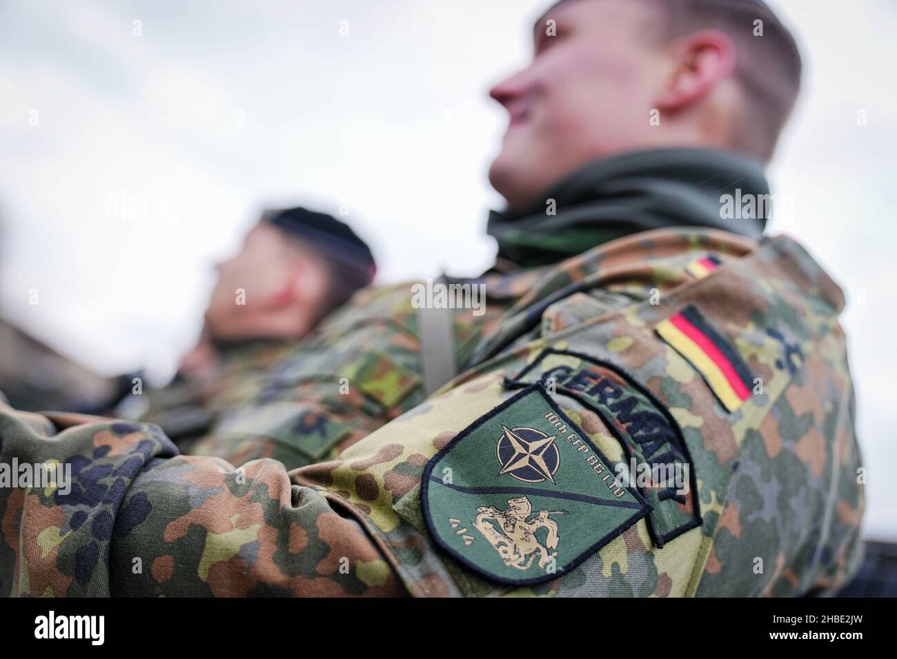 Rukla, Lithuania. 19th Dec, 2021. A German soldier of the NATO combat ...