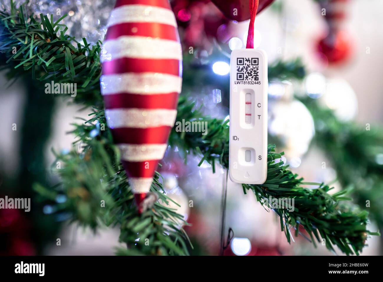 Positive lateral flow test uk hi-res stock photography and images - Alamy