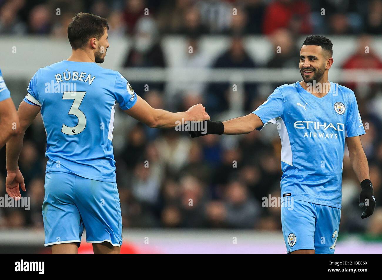 Riyad mahrez goal hi-res stock photography and images - Alamy