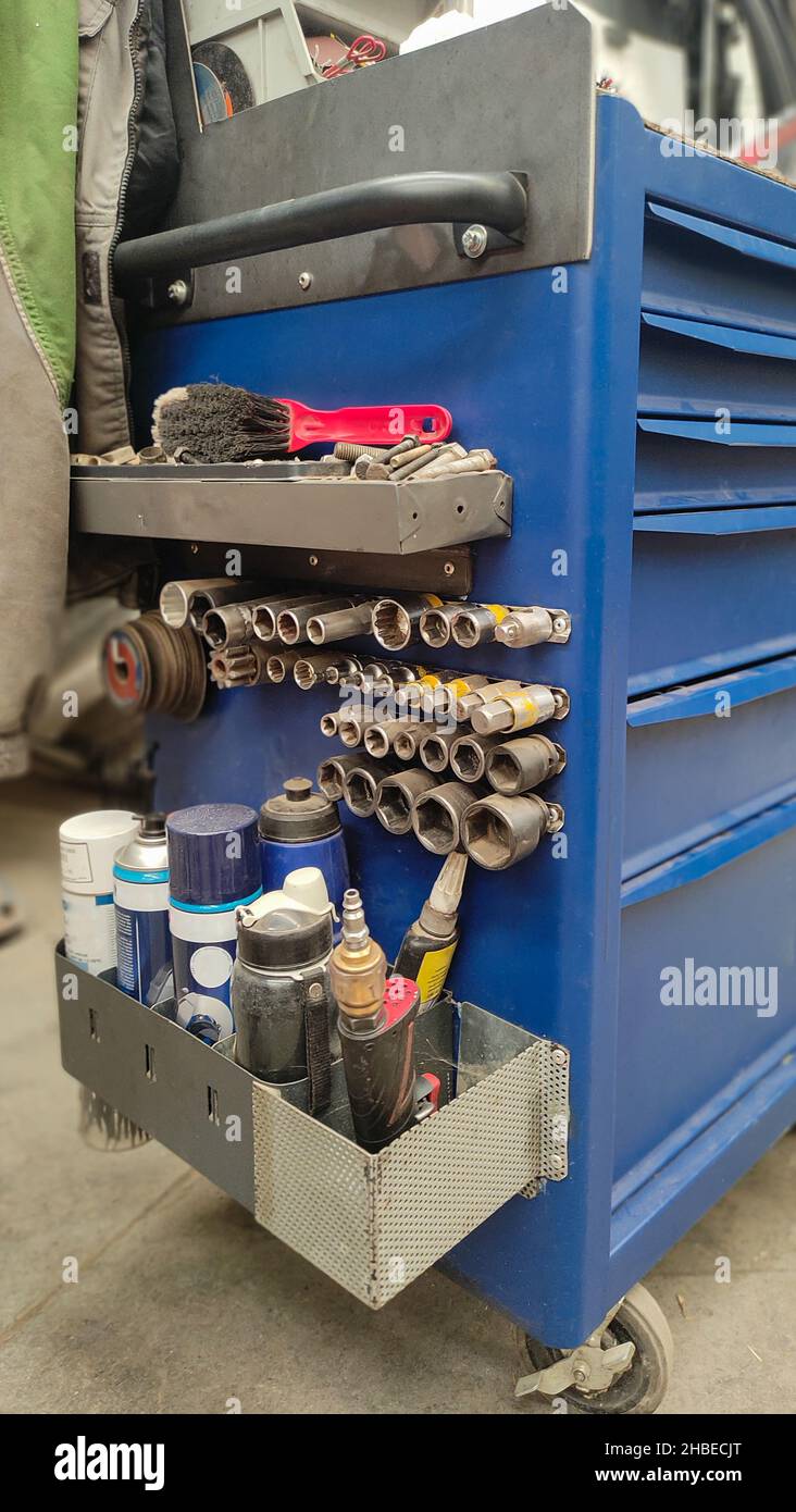 A vertical shot of a drawer roller tool cabinet or mobile tool cabinet ...