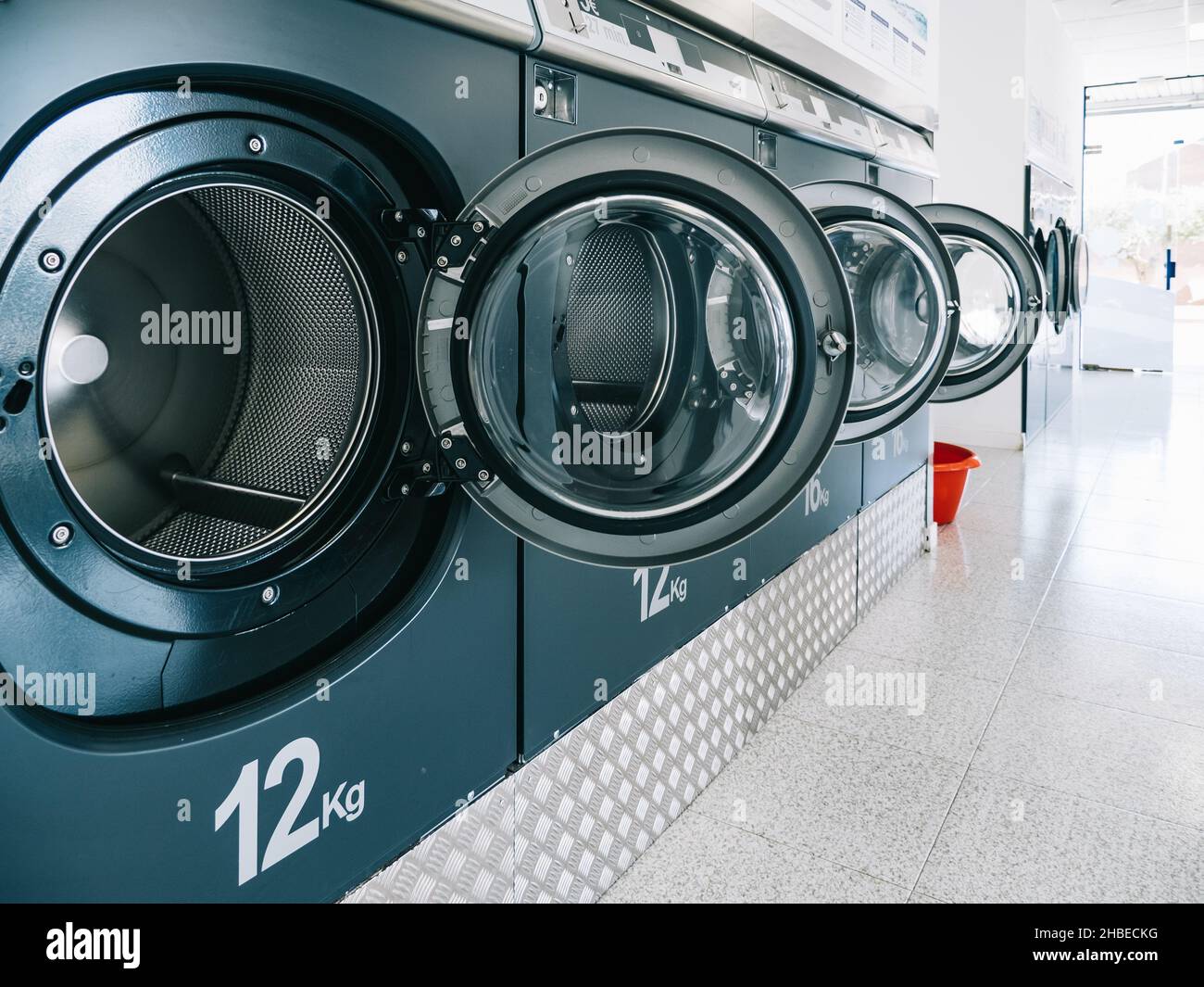 Row of washing hi-res stock photography and images - Alamy