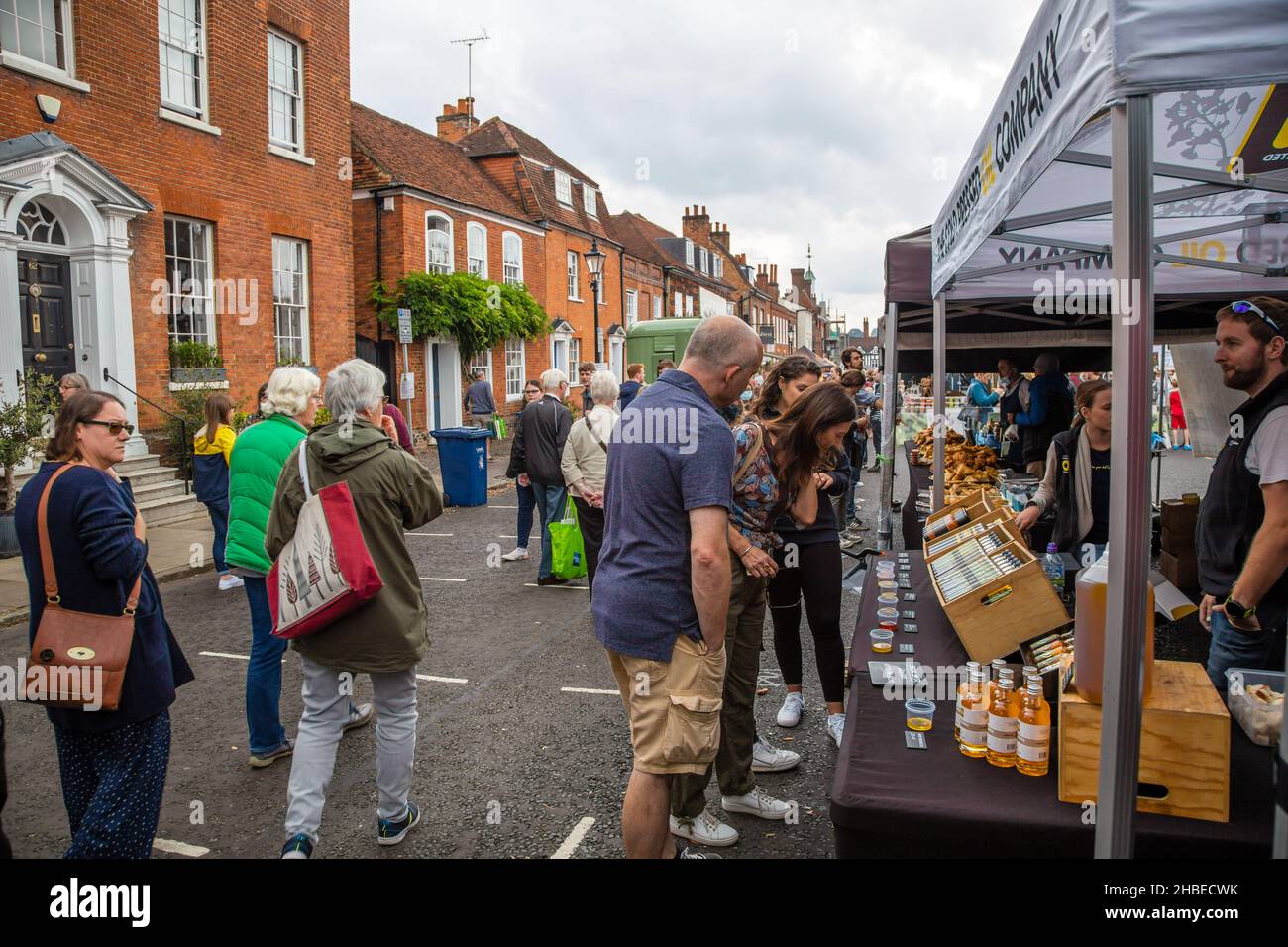 Food fair stalls hi-res stock photography and images - Alamy