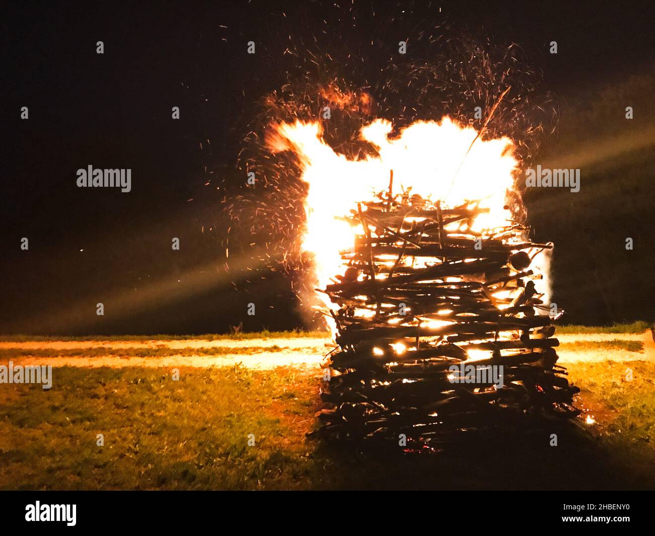 burning fire wood in the darkness Stock Photo - Alamy