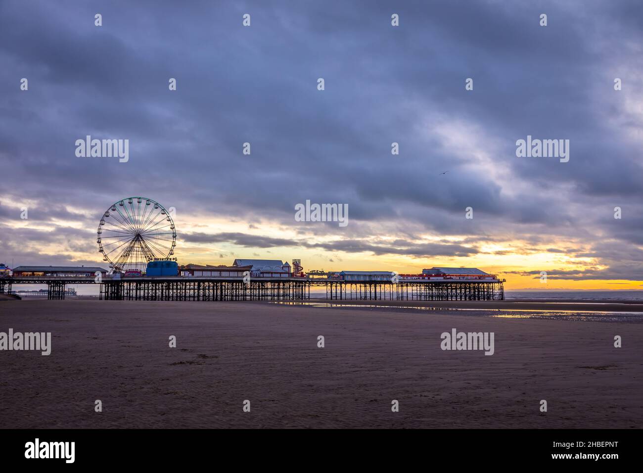 Blackpool sunset hi-res stock photography and images - Alamy