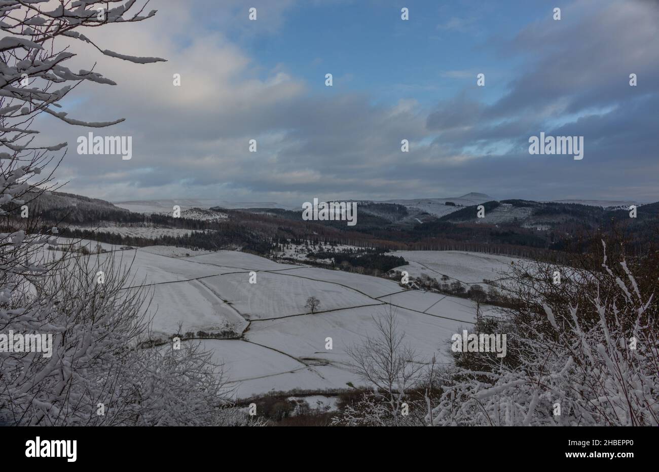 Teggs nose country park macclesfield hi-res stock photography and ...