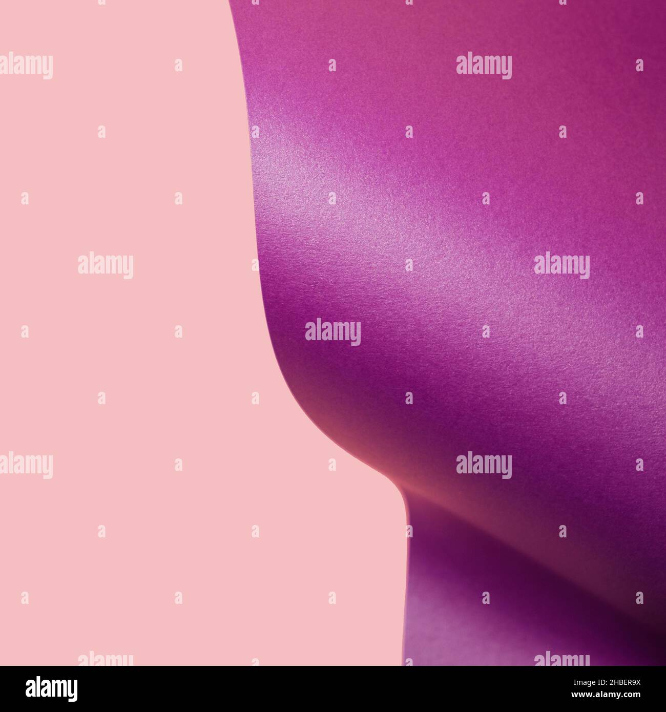 Minimal wallpaper hi-res stock photography and images - Alamy