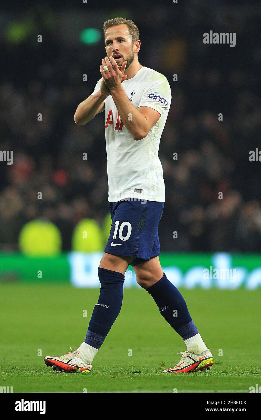 Harry kane liverpool 2022 hi-res stock photography and images - Alamy