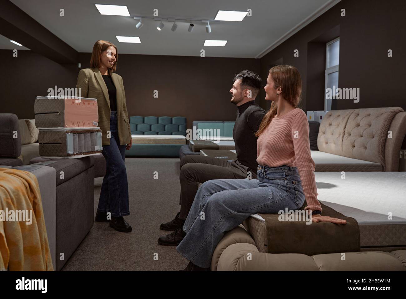 Mattress store hi-res stock photography and images - Alamy