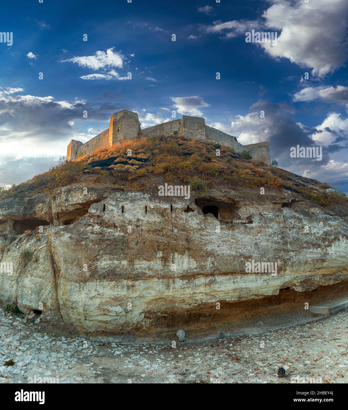Gaziantep castle or Kalesi in Gaziantep, Turkey Stock Photo - Alamy