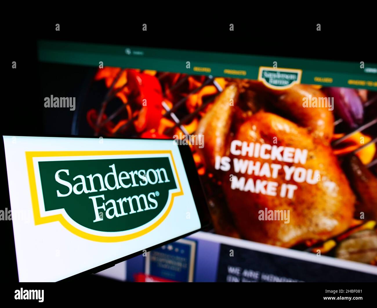 Poultry farms hi-res stock photography and images - Alamy