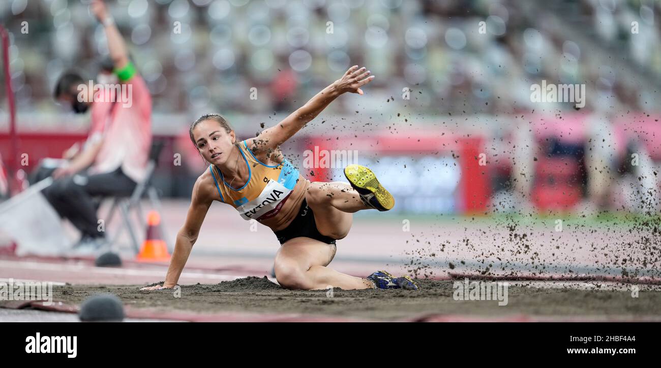Irina Ektova participating in the Tokyo 2020 Olympic Games in the ...