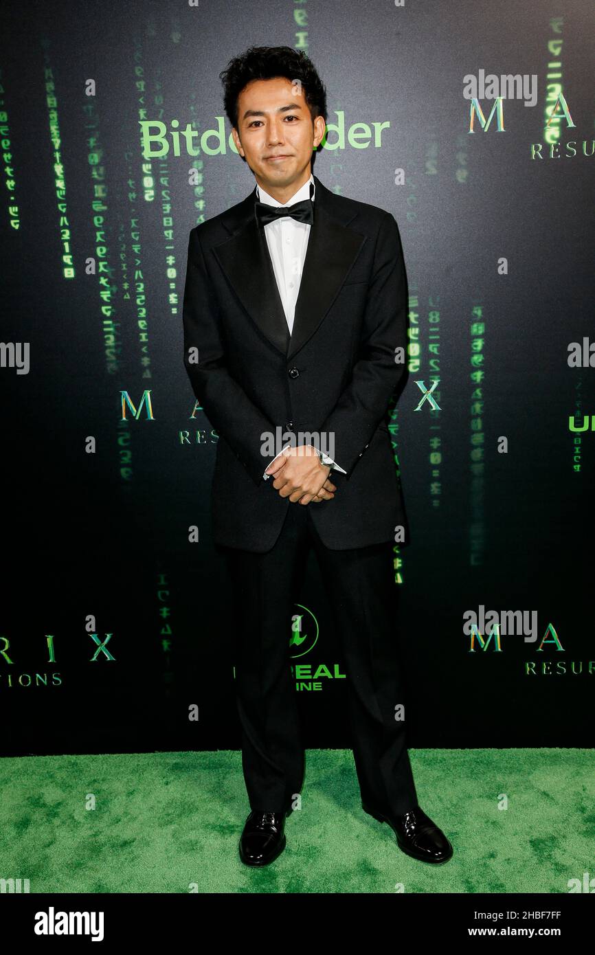 Matrix resurrections yahya hi-res stock photography and images - Alamy