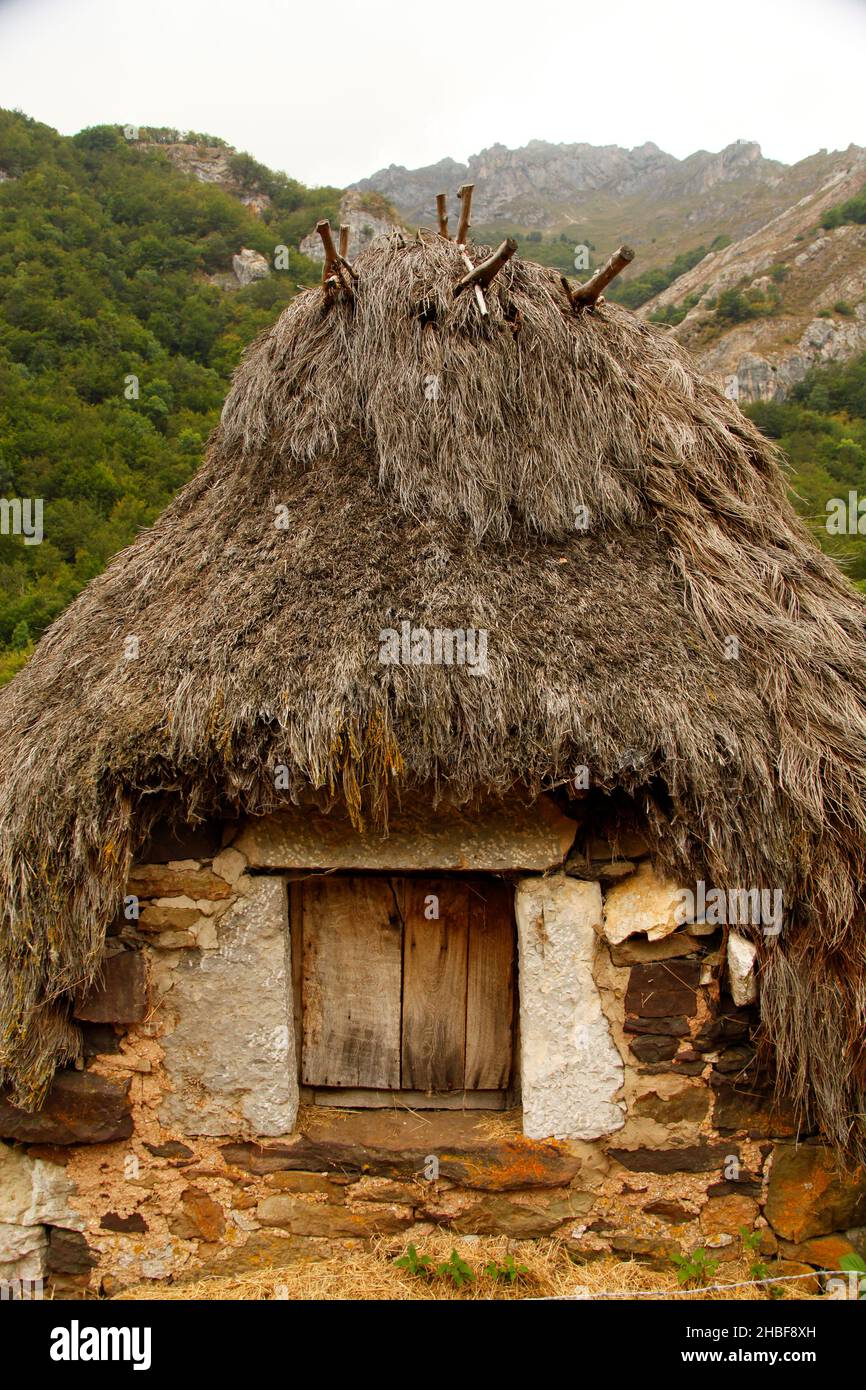 Old shepherd's house Stock Photo - Alamy