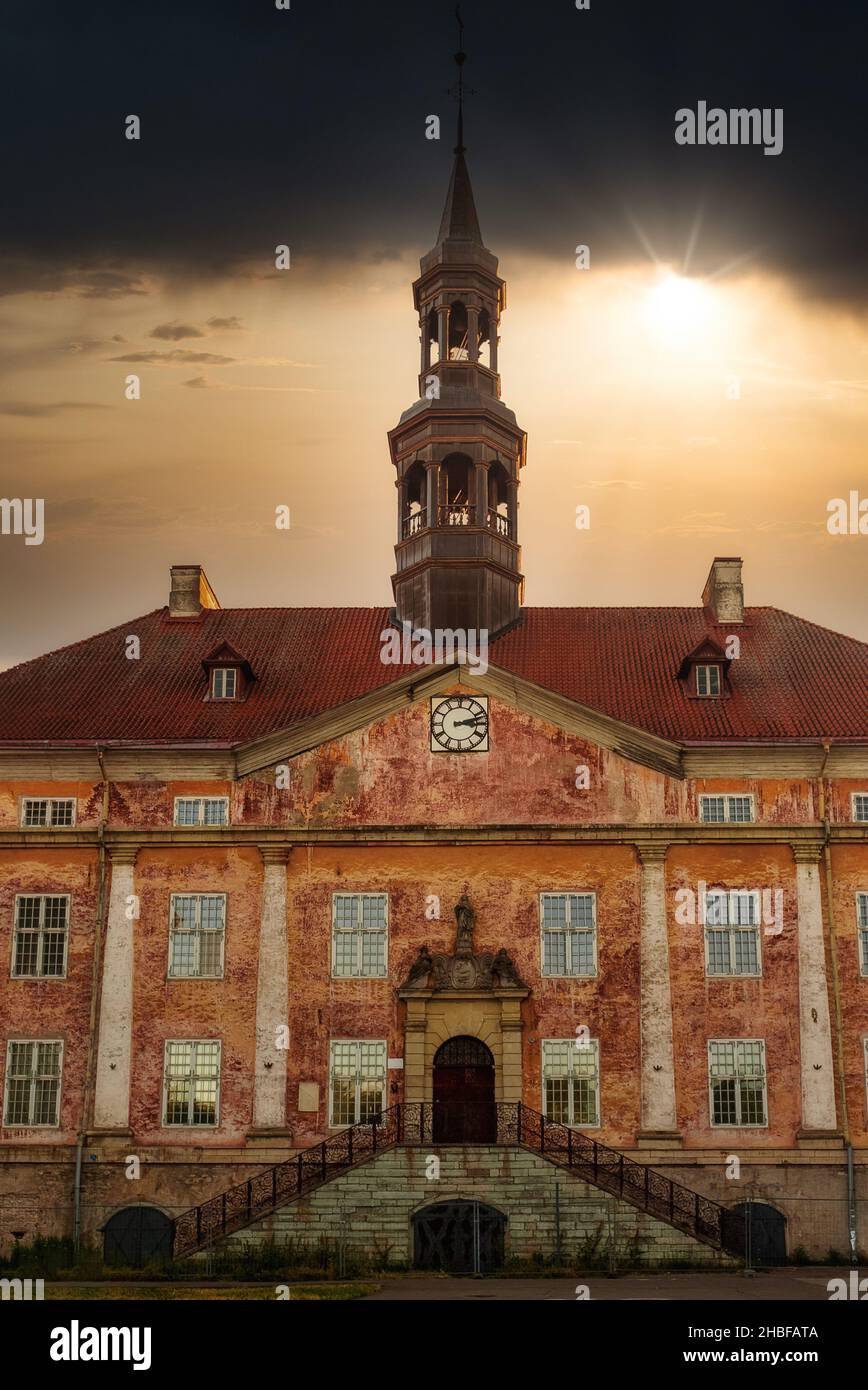 Narva Town Hall in the city of Narva, Estonia Stock Photo - Alamy