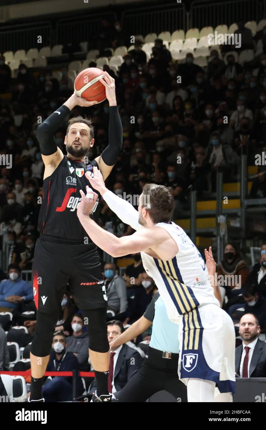 Italian lba basketball championship match hi-res stock photography and ...