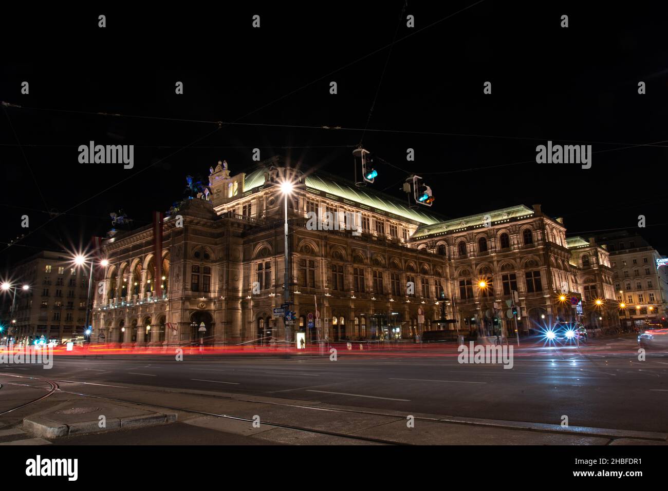 The famous Vienna Opera house at night, Austria Stock Photo - Alamy