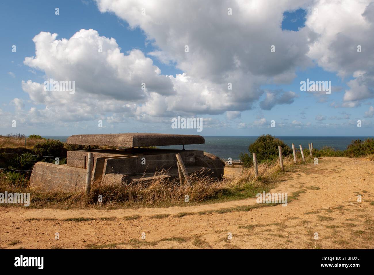 Bunker normandy hi-res stock photography and images - Alamy
