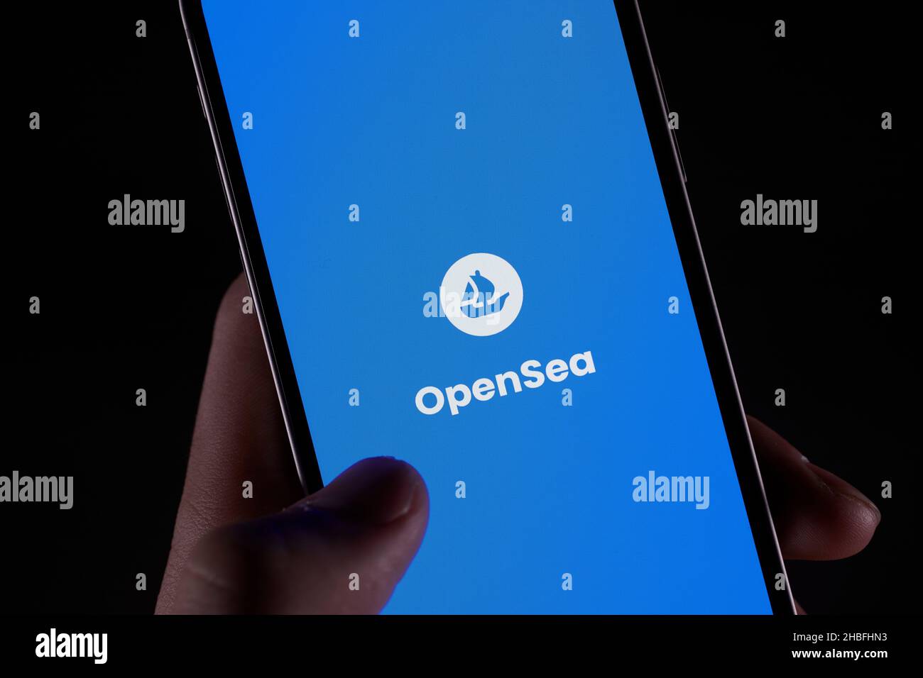 Opensea logo hi-res stock photography and images - Alamy