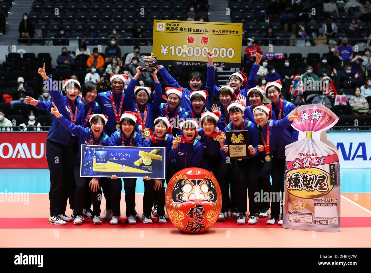 Takasaki Arena, Gunma, Japan. 19th Dec, 2021. Hisamitsu Springs team ...