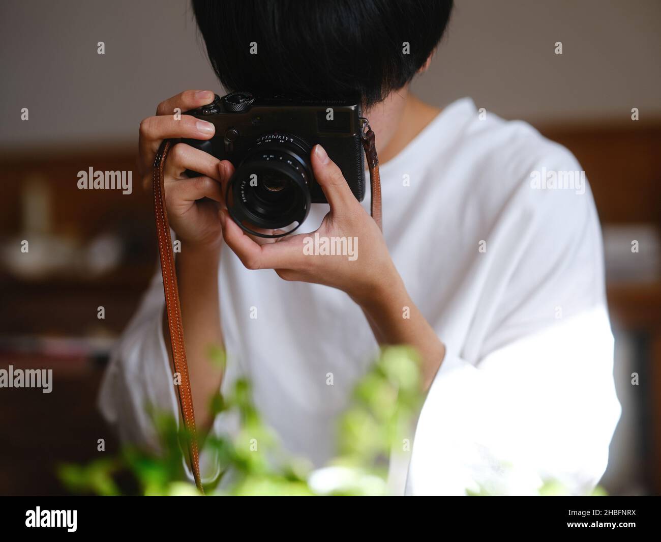 Photographing with Vintage Camera Stock Photo - Alamy