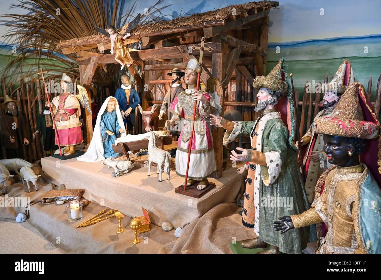 Kellenried Bei Ravensburg, Germany. 17th Dec, 2021. The baroque ...