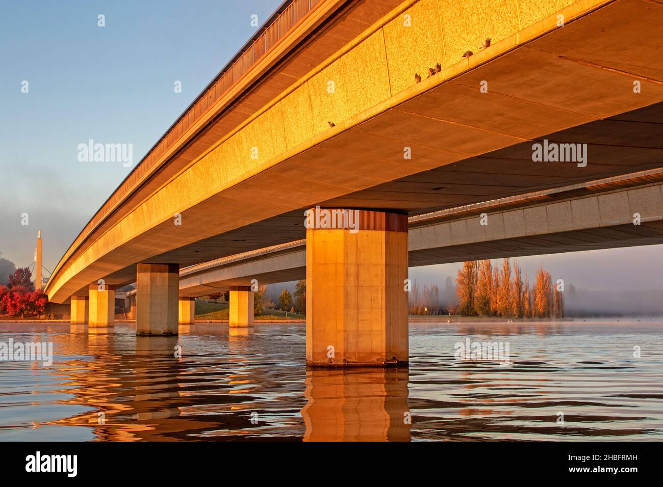Dawn on Lake Burley Griffin, Canberra Stock Photo - Alamy